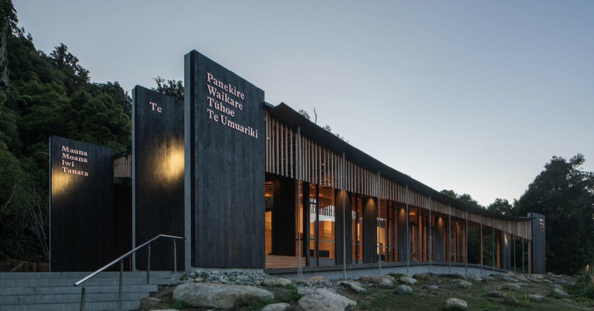 Tūhoe Living Building - Lake Waikaremoana, NZ - Abodo