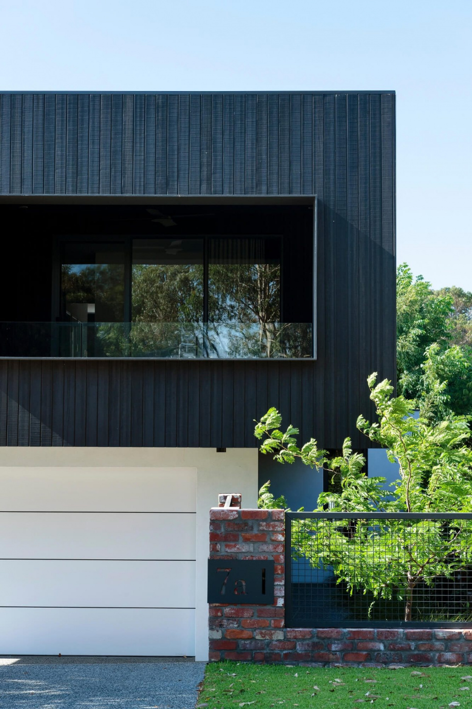 Black Box Luxury Home - Perth, Australia | Abodo