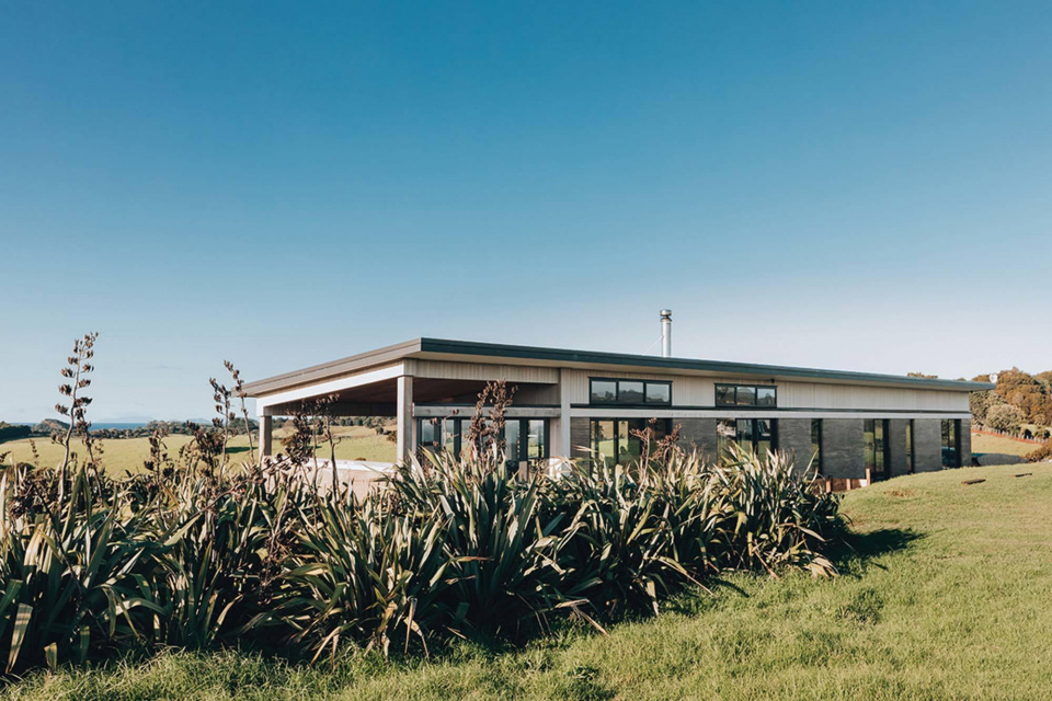 Tutukaka Rammed Earth Eco Home - Northland, New Zealand - Abodo Wood