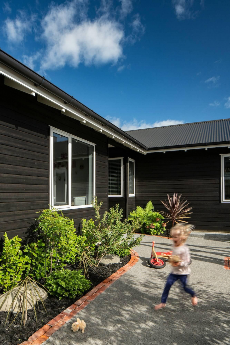 Whitby Family Home - Wellington, New Zealand | Abodo